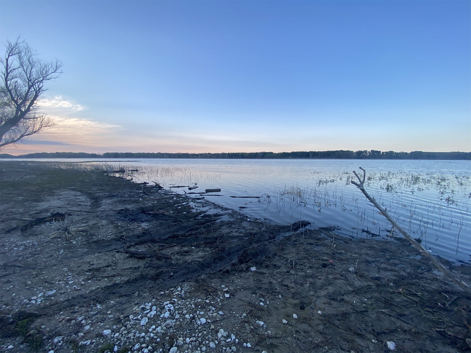 Recreational Lakefront Property 8.21 +/- Acres on Box Butte Reservoir ...